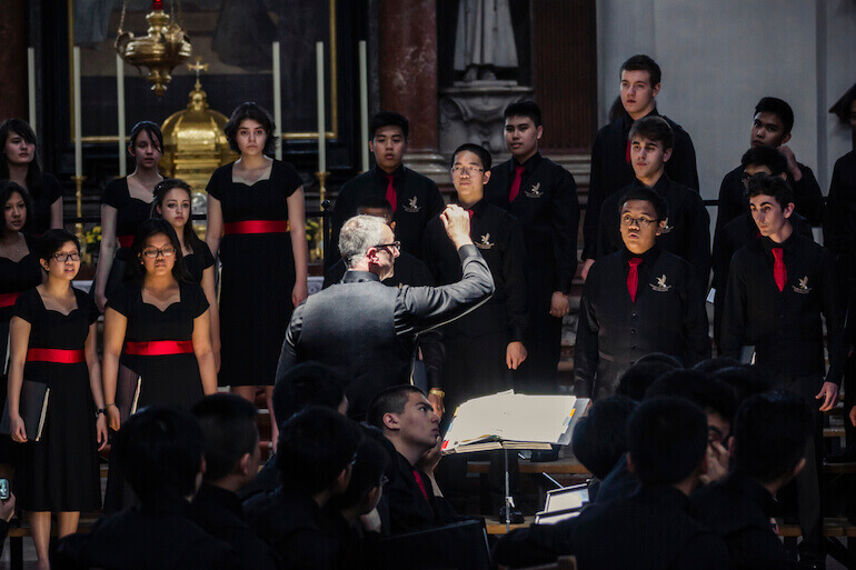 7 Tips to Make Your Choir Stand Out This Festive Season - Evess.co