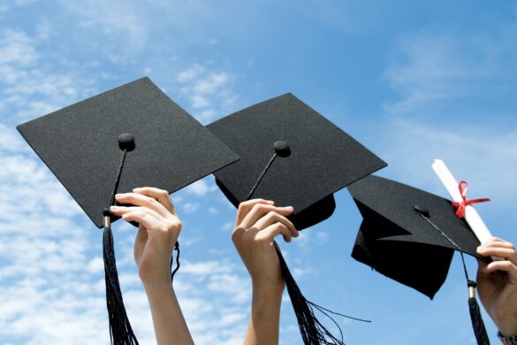 Graduation Gown Colours Meaning UK | Graduation Attire