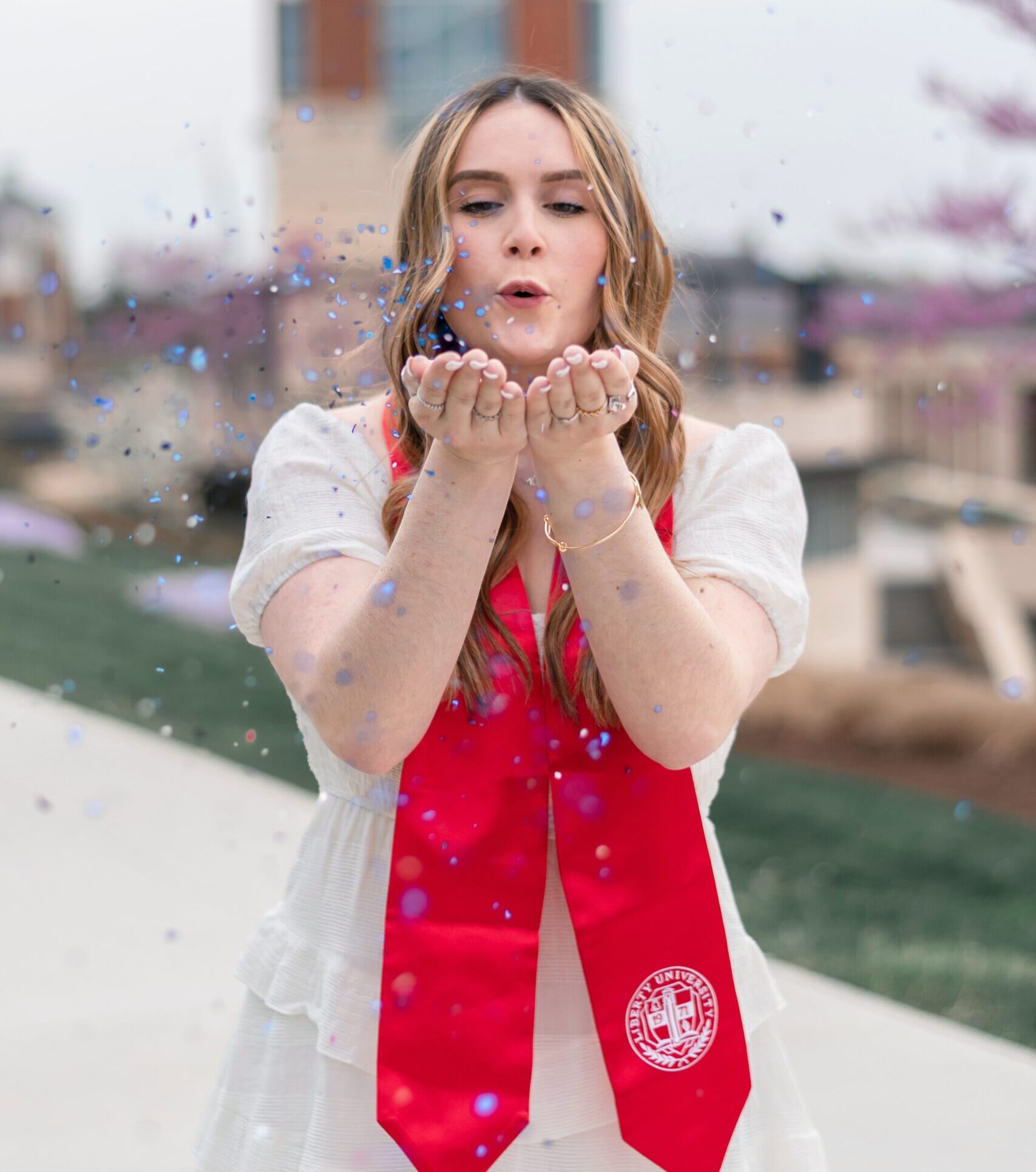 Graduation Outfit for Ladies. The way to choose the right one - journal ...