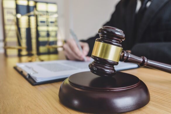 The Evolution of Judge Attire - journal Evess